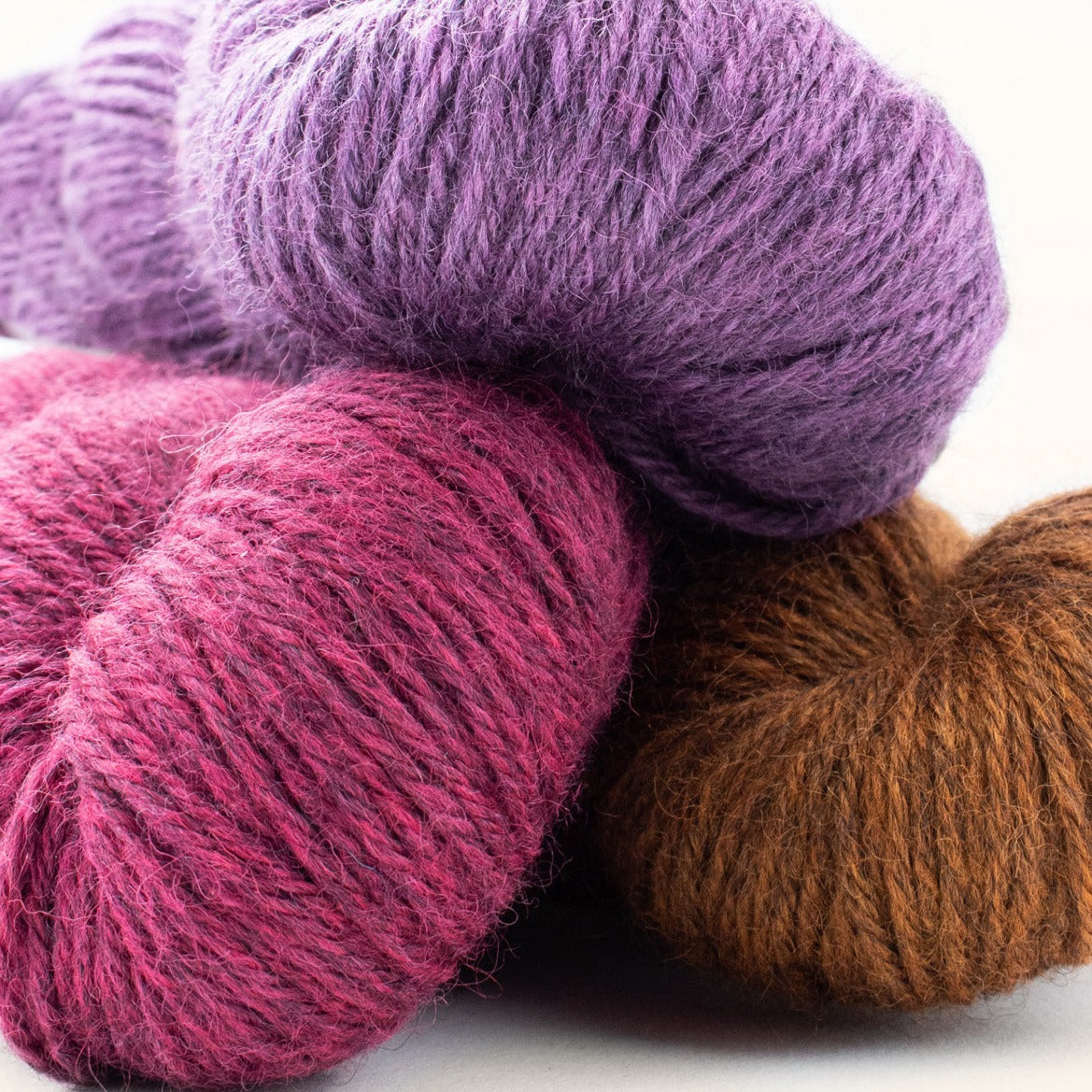 WYS Fleece: Blue Faced Leicester DK – The Yarn Cake